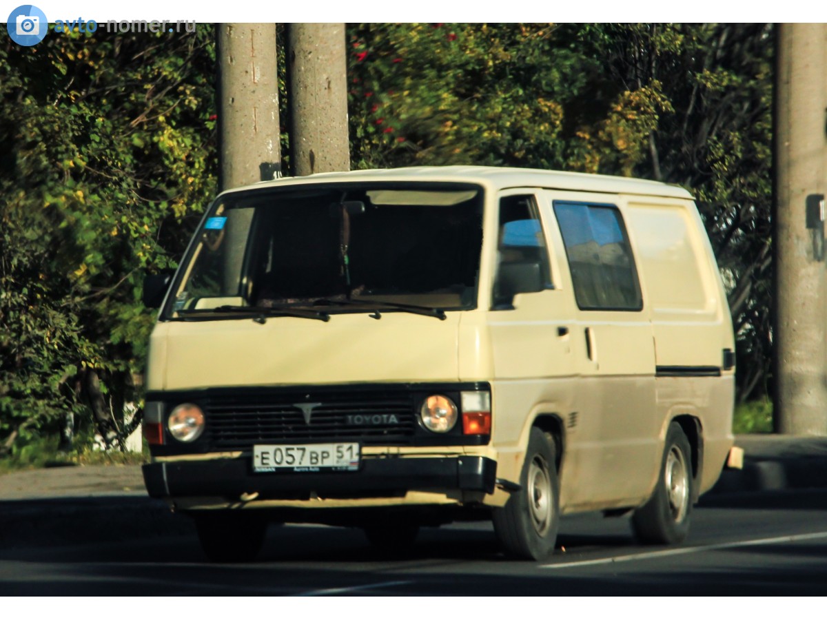 "е 057 вр 51" photos Toyota HiAce. Russia