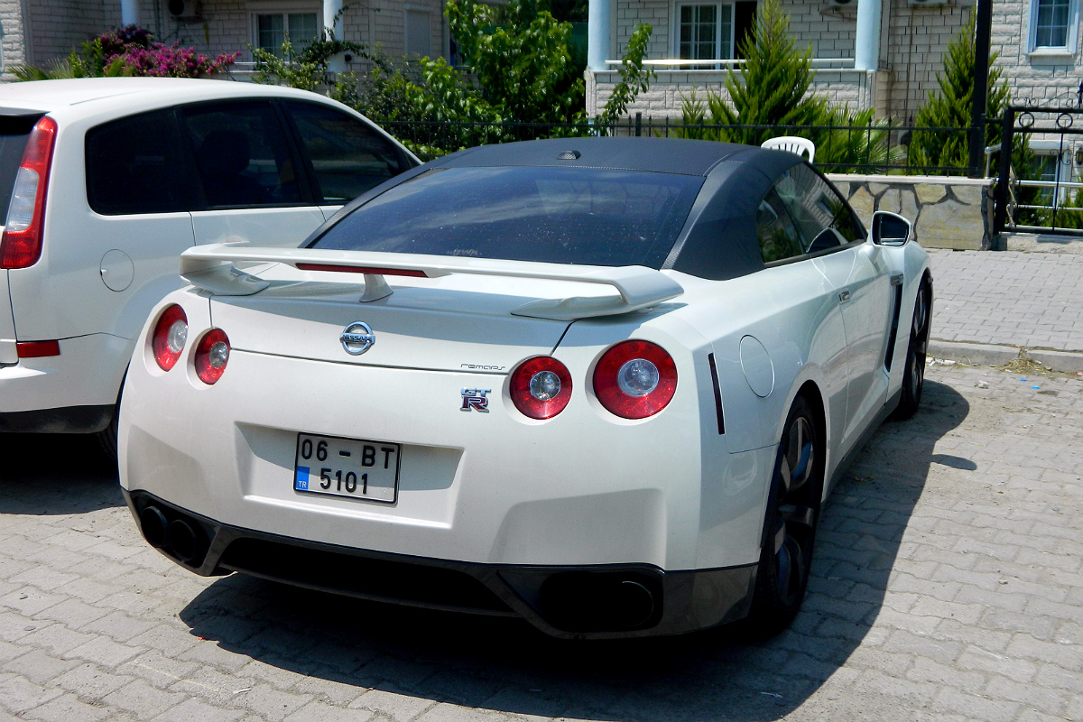 "06 BT 5101" photos Nissan GT-R. Turkey